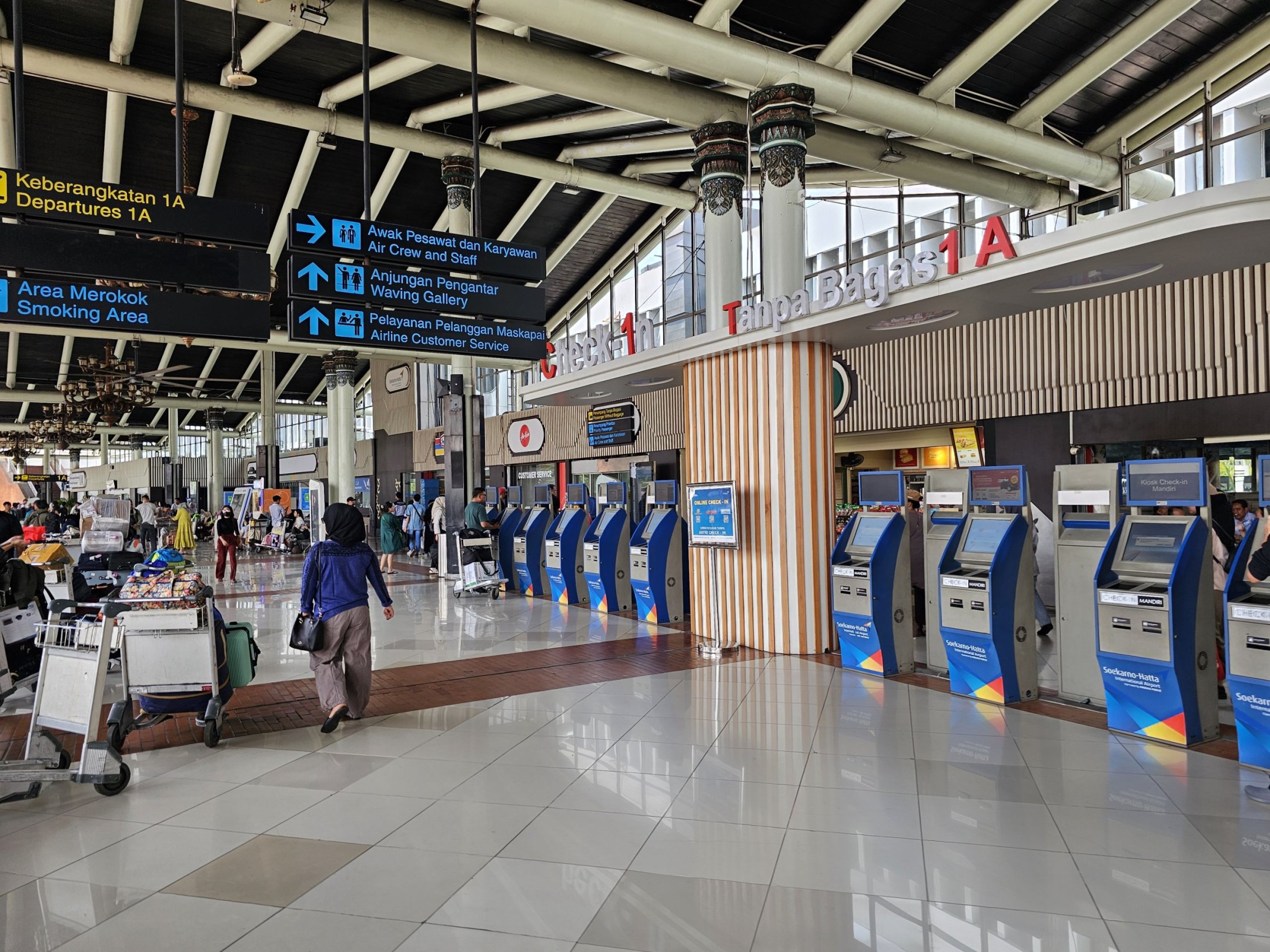Koneksi dan terminal di Bandara Jakarta Soekarno Hatta (CGK)